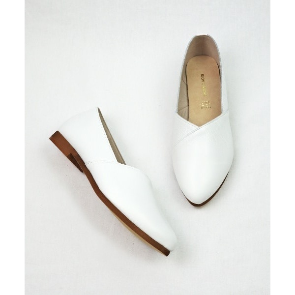 フラットシューズ（スリッポン／Vカット／ソフトインソール／抗菌防臭