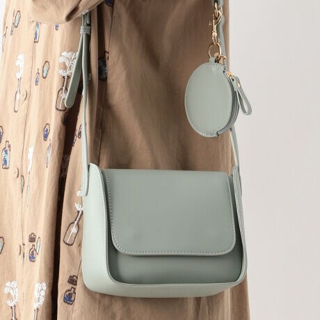 【non-no 3月号掲載】カシュカシュ cachecache / 丸ポーチ付きフラップショルダー | カシュカシュ(cache cache) | 01-00-72760 | マルイウェブチャネル