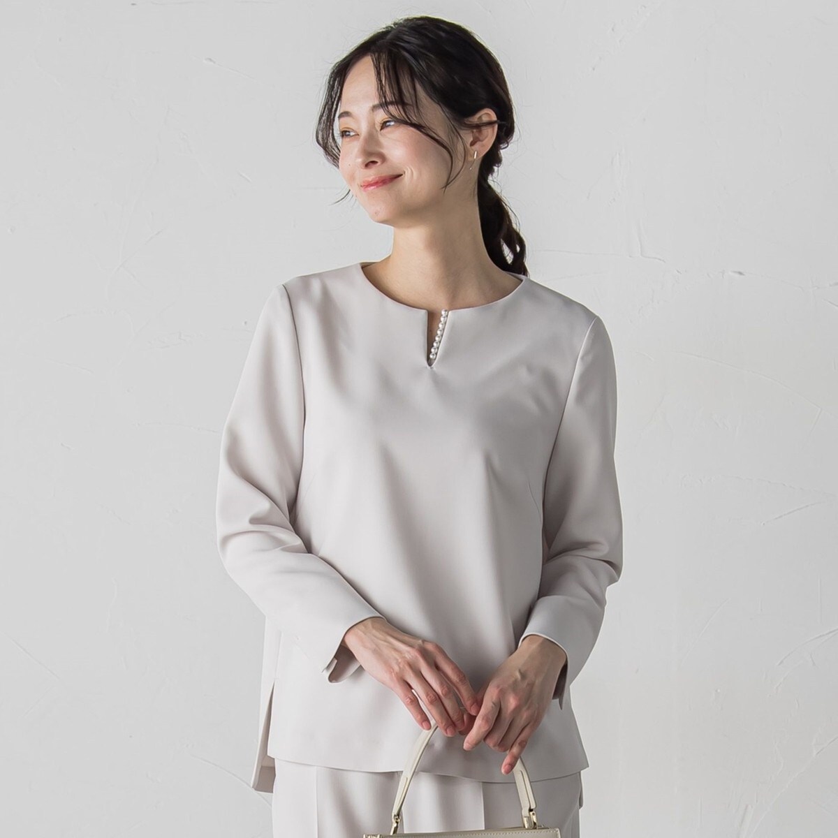 Tシャツ感覚で着られる”ジョーゼットブラウス≪洗濯機で洗える