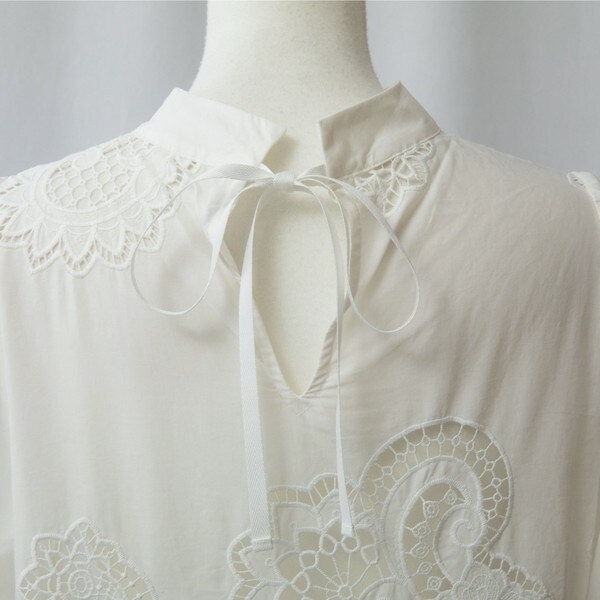 See she me】カットワーク刺繍ブラウス | ナラカミーチェ(NARACAMICIE