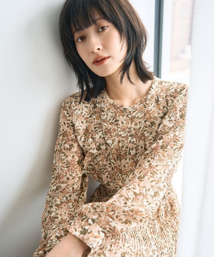 ボタニカル柄フロッキープリントワンピース | イェッカ ヴェッカ(YECCA