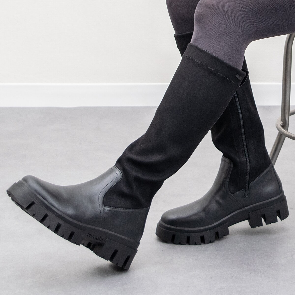 bussola◇4.5cmヒール◇晴雨兼用アイスグリップソールスニーカー