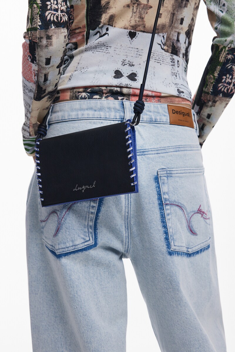 2イン1ステッチ入りショルダーウォレット | デシグアル(Desigual