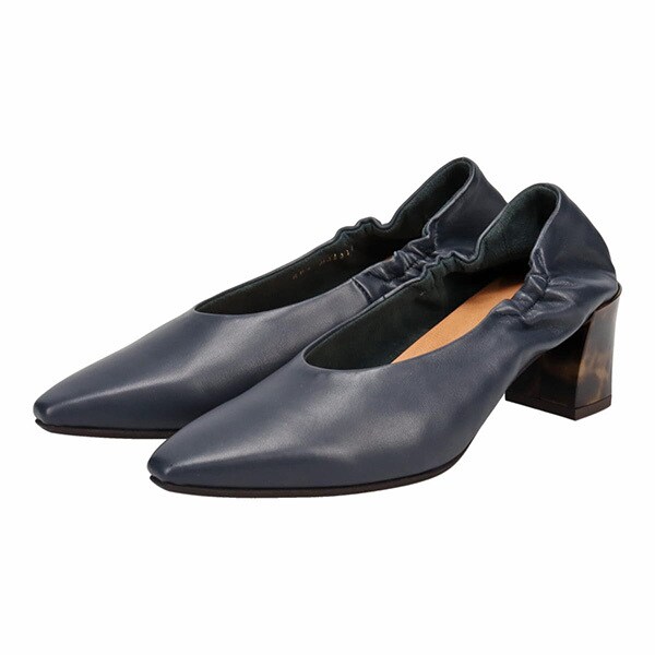 深めカットの柔らかプチスクエアパンプス | マドラス(madras) | マルイ