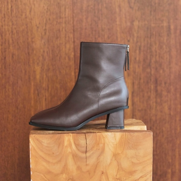 スクエアトゥブーツ | ドゥ アルシーヴ(Doux archives) | マルイウェブ