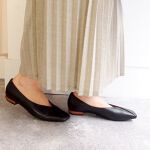 [23春夏新作]スクエアトゥがきれいなVカットローヒールパンプス | サヴァサヴァ(cavacava) | 1320264 | ファッション通販 マルイウェブチャネル