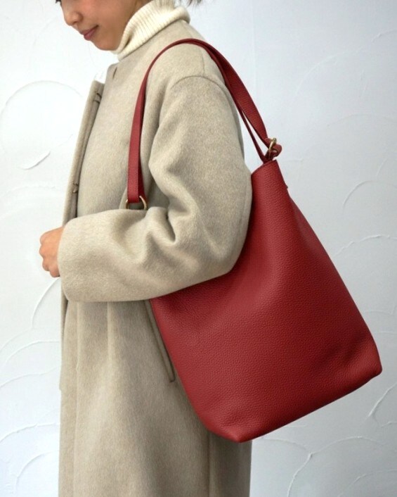 2way イタリアンレザー大容量ショルダーバッグ LAVINA | リエンピーレ